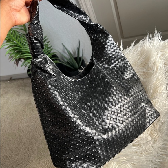 Ulta Beauty | Bags | Ulta Beauty Black Shoulder Bag With Woven Texture ...